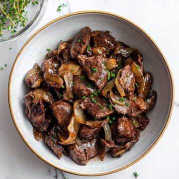 Quick & Easy Liver and Onions Recipe – Tender & Flavorful